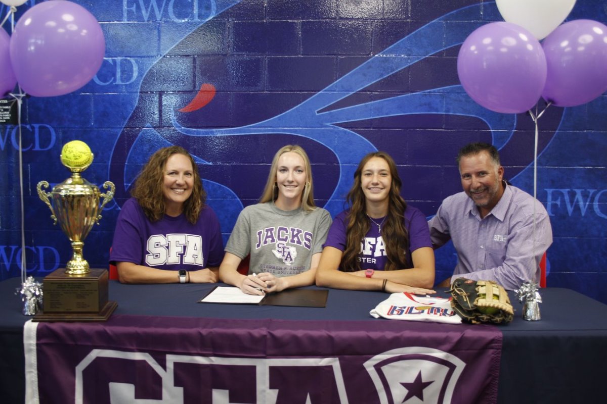 Hall Signs to be a Ladyjack | News | Fort Worth Country Day